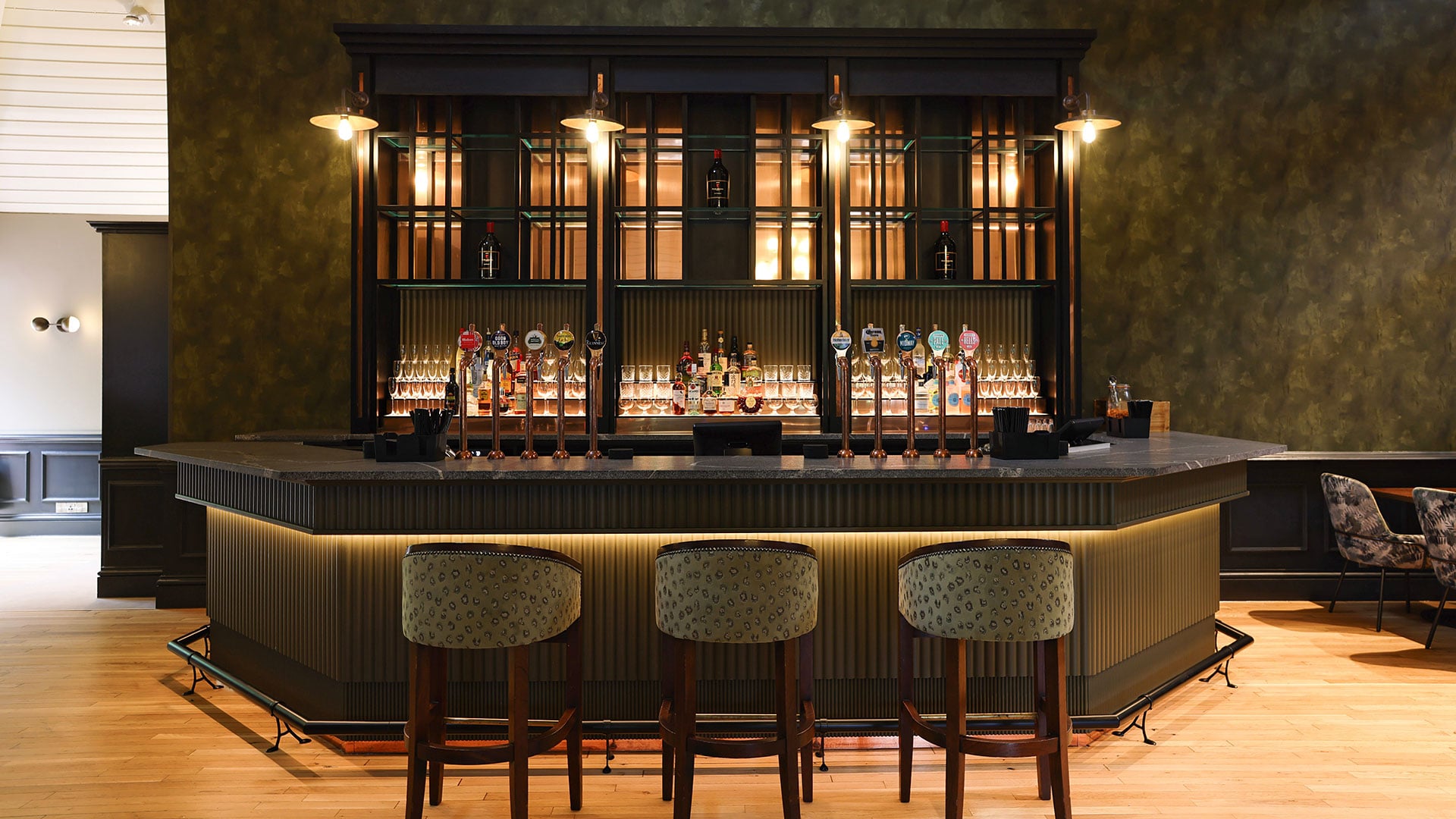 Donnington Hotel, Spa & Golf (formerly Donnington Valley Hotel) in ...